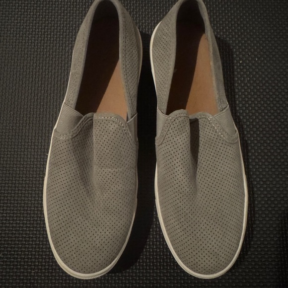 Universal Thread | Shoes | Universal Thread Gray Slipon Shoes | Poshmark